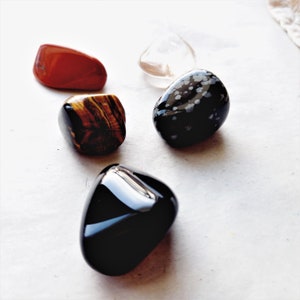 PROTECTION Crystals Set | Crystals and Stones for Protection ...