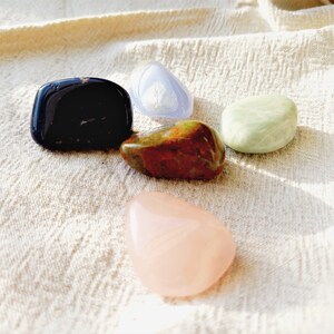 FRIENDSHIP Crystals Set | Crystals and Stones for Friendship ...