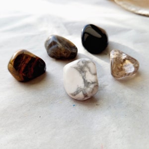 SAFE TRAVELS Crystals Set | Crystals and Stones for Travelers ...