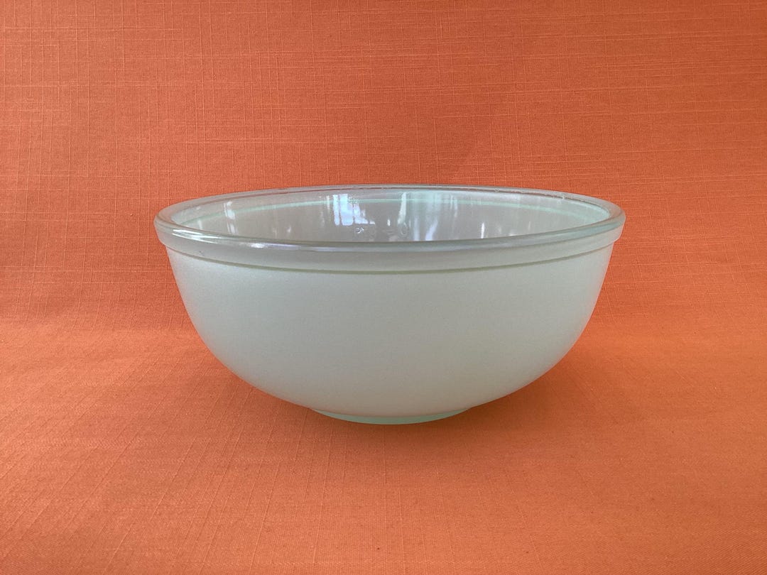 JAJ Pyrex Sprayware Green Mixing Bowl With Pint Measurements, 10 ...