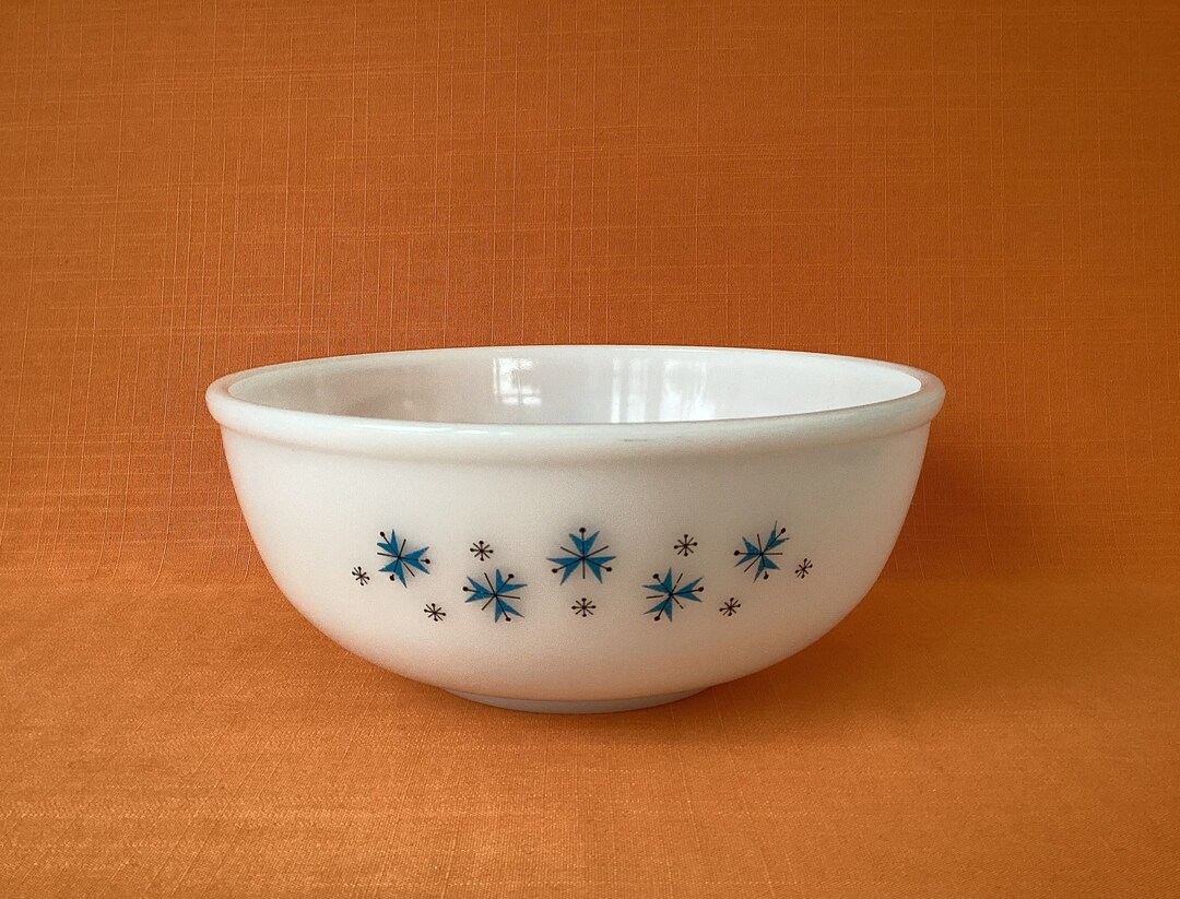 1960s Phoenix Opalware Zodiac Mixing Bowl (NB Chips to Base & Rim ...
