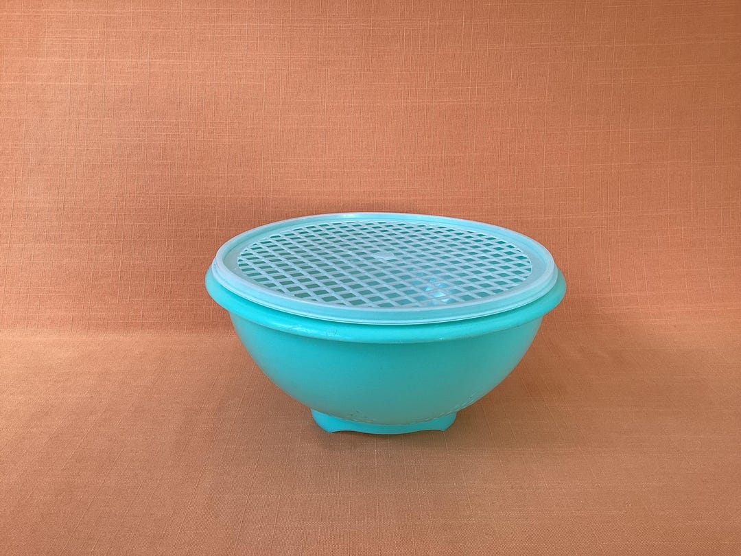 Retro Tupperware Collander in Jadeite Green, Retro Jadeite Tupperware ...