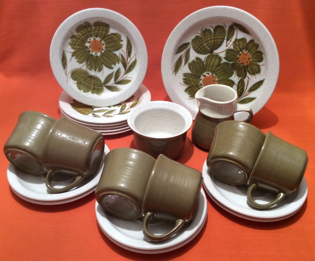 J&G Meakin Studio Stone ‘padua’ 21-piece Tea Set in Olive Green, 1970s ...