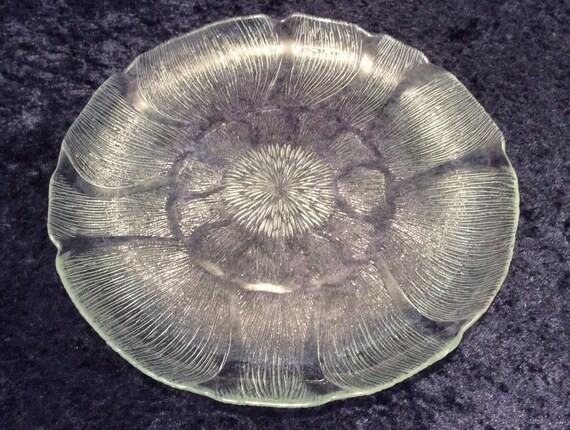 1970s Arcoroc Fleur Glass Platter 12.75 32.5cm Diameter | Etsy