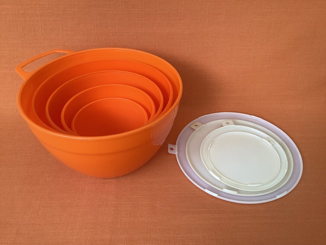 Set of Orange Plastic Nesting Bowls With Lids, Seel Pak Orange Pudding ...