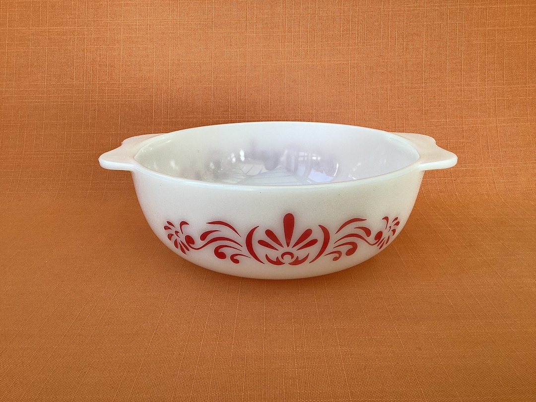 1960s JAJ Pyrex Red Scroll Easygrip Casserole Dish, Vintage Pyrex Easy ...