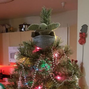 PATTERN - Crochet Baby Alien in Crib Ornament - Etsy