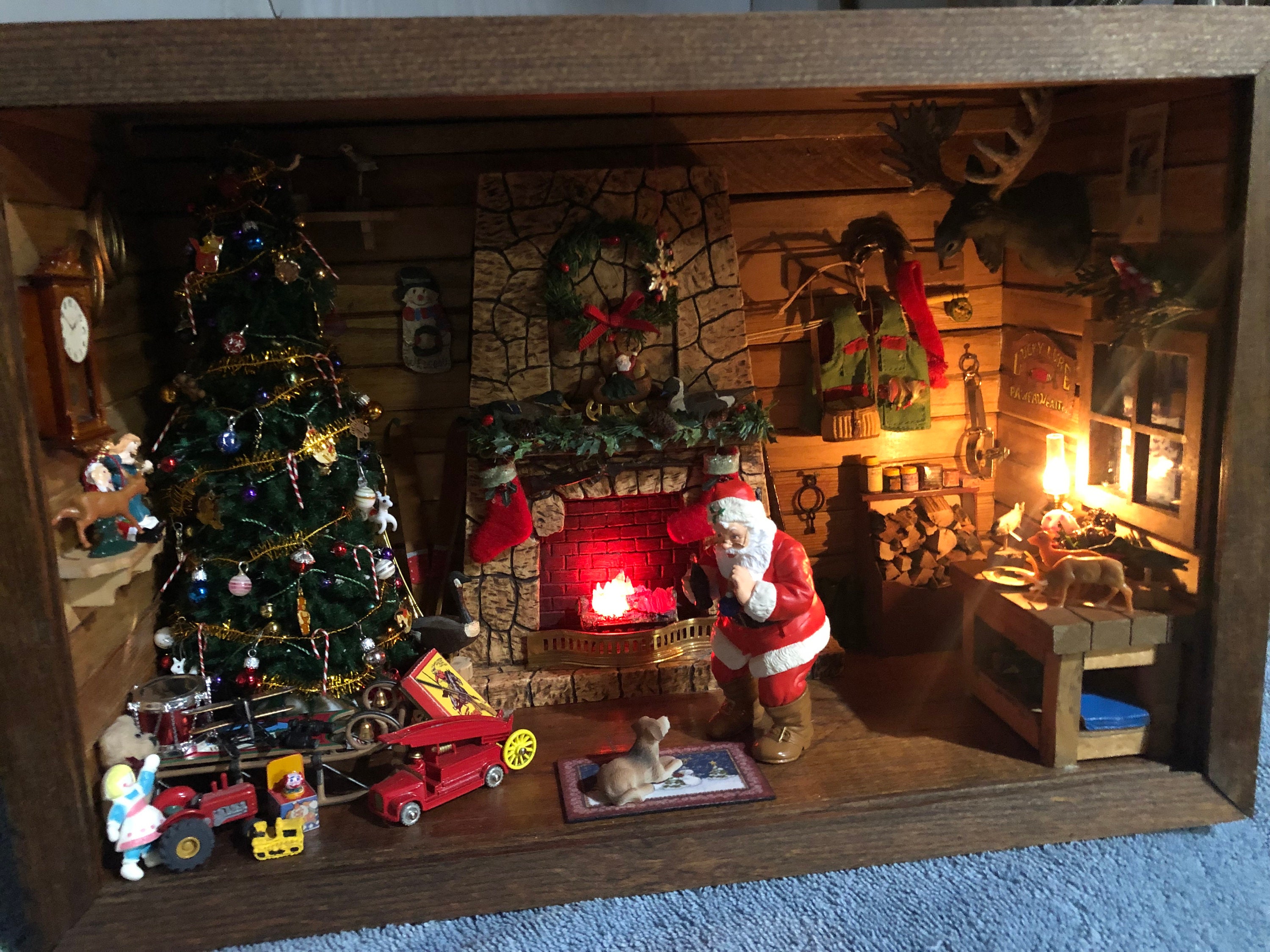 Cabin Christmas Miniature Roombox - Etsy