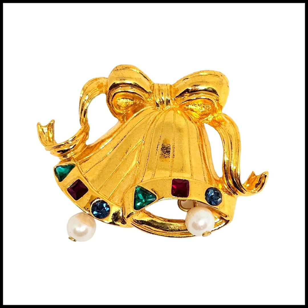 Vintage Christmas Gold Tone Bells With Dangle Faux Pearl Clappers ...