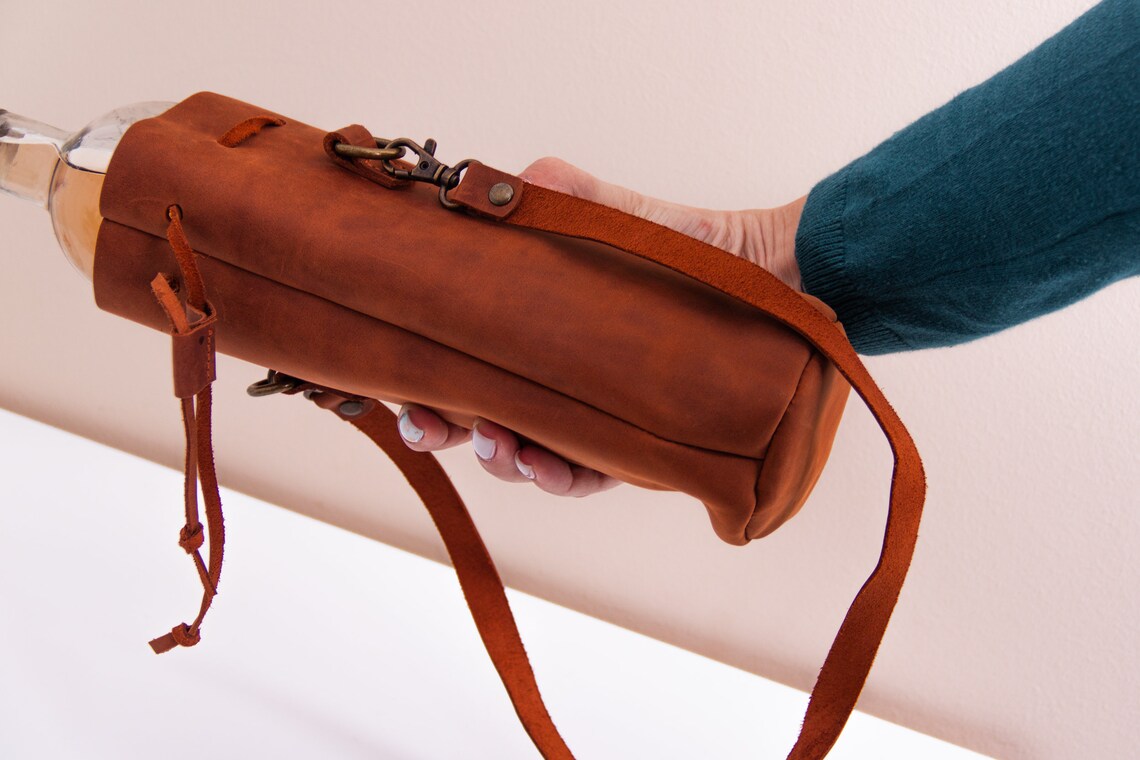 Leather bottle bagWine carrier bagPersonalized leather wine | Etsy