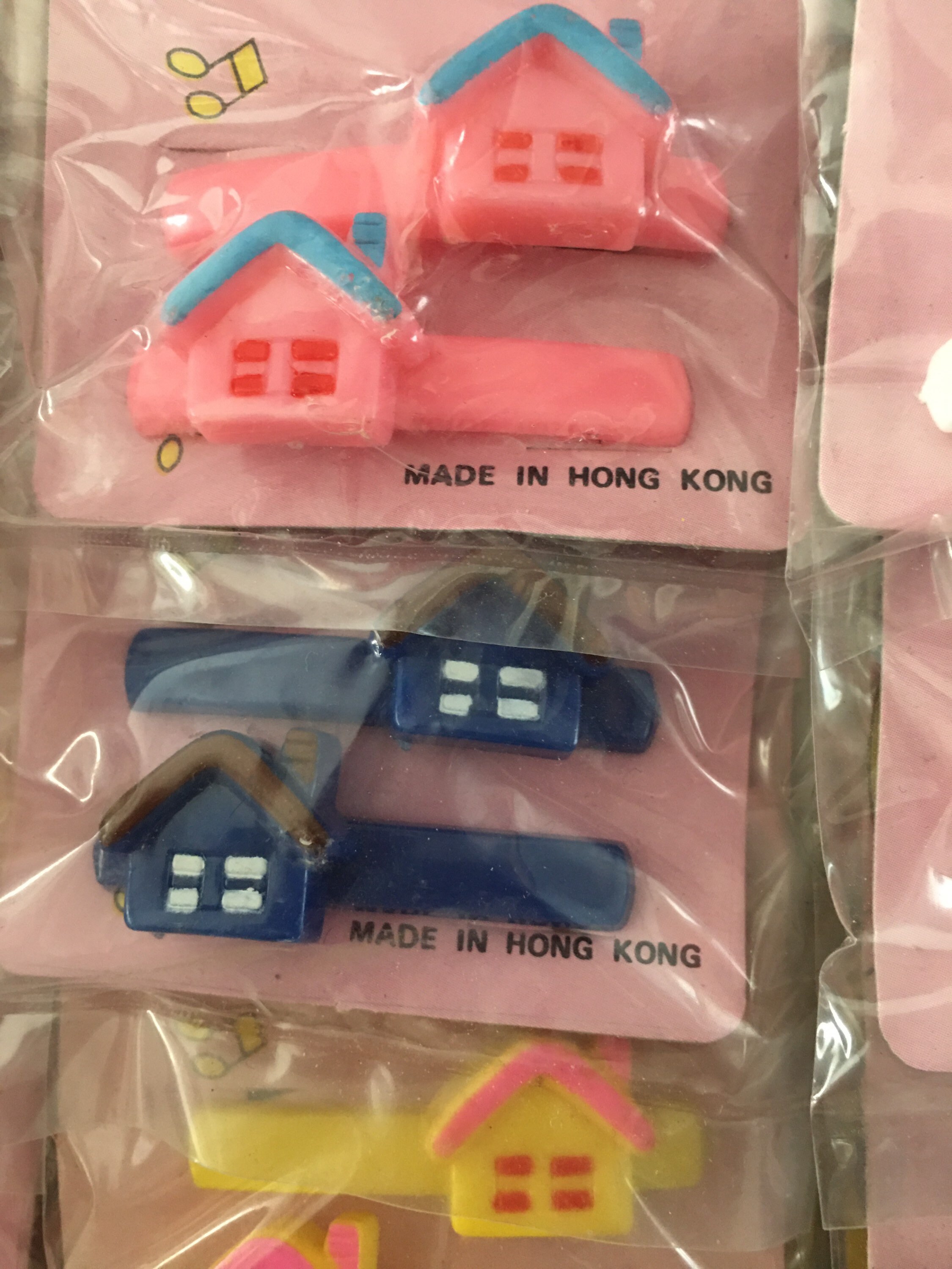 Incredible Kitch and Pretty Vintage Plastic Novelty Hair Clips. Lots of ...