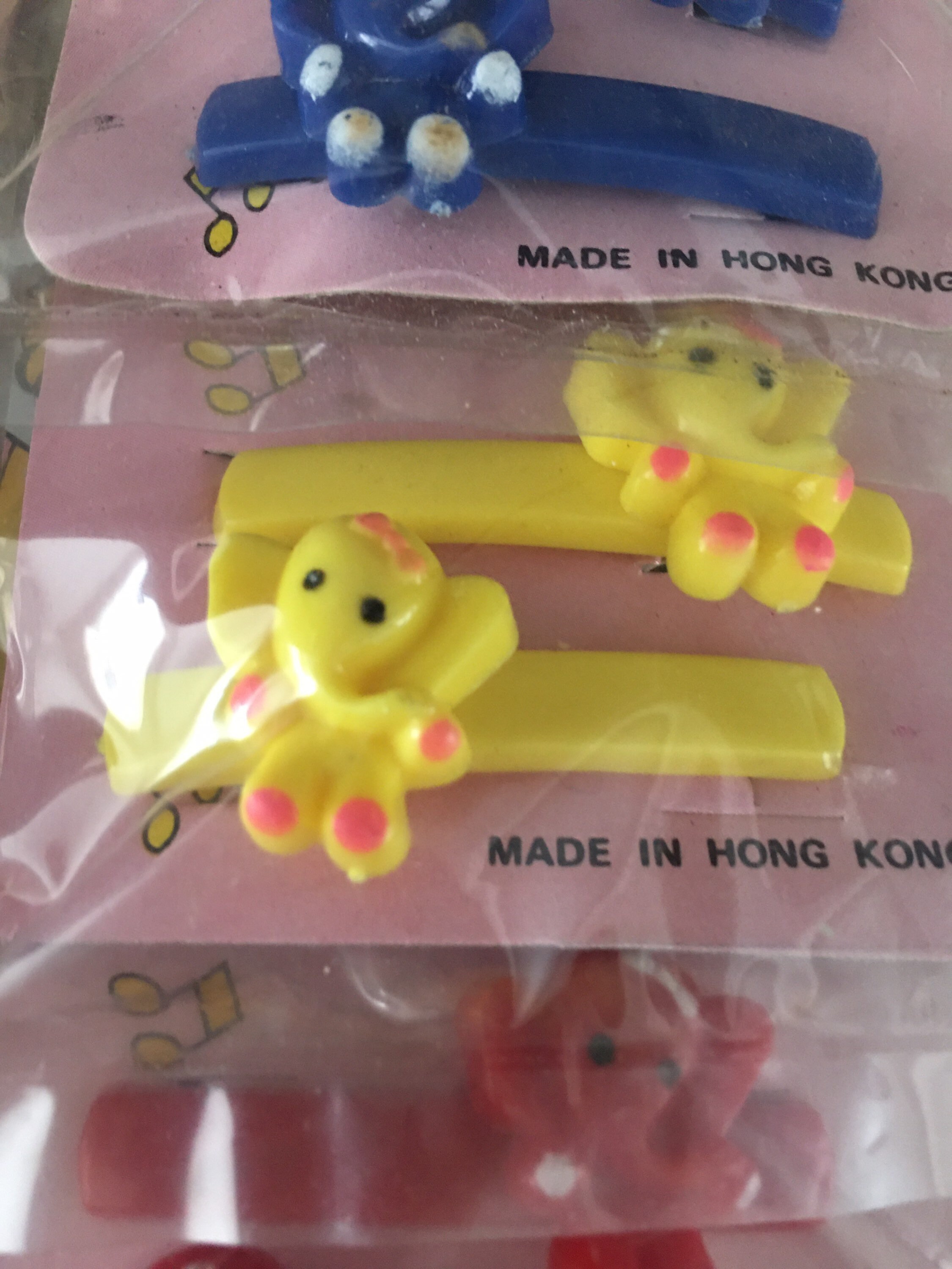 Incredible Kitch and Pretty Vintage Plastic Novelty Hair Clips. Lots of ...