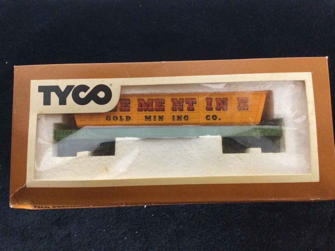 Tyco HO Scale “ Clementine “ Remote Control Gold Mining Car ( Tested ...