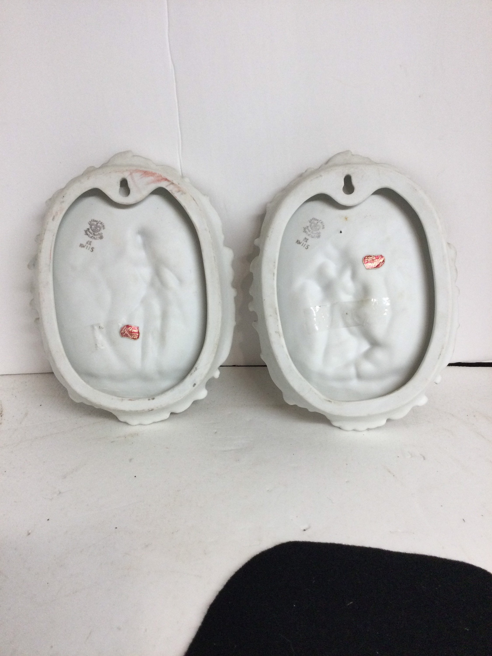 Lefton China Wall Plaque KW 115 Colonial Boy With Bird and Colonial ...