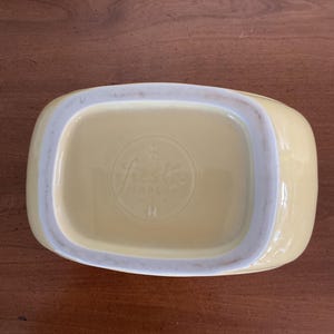 Fiestaware ( HLC ) Large Pale Yellow Disc Pitcher Embossed Script Logo ...