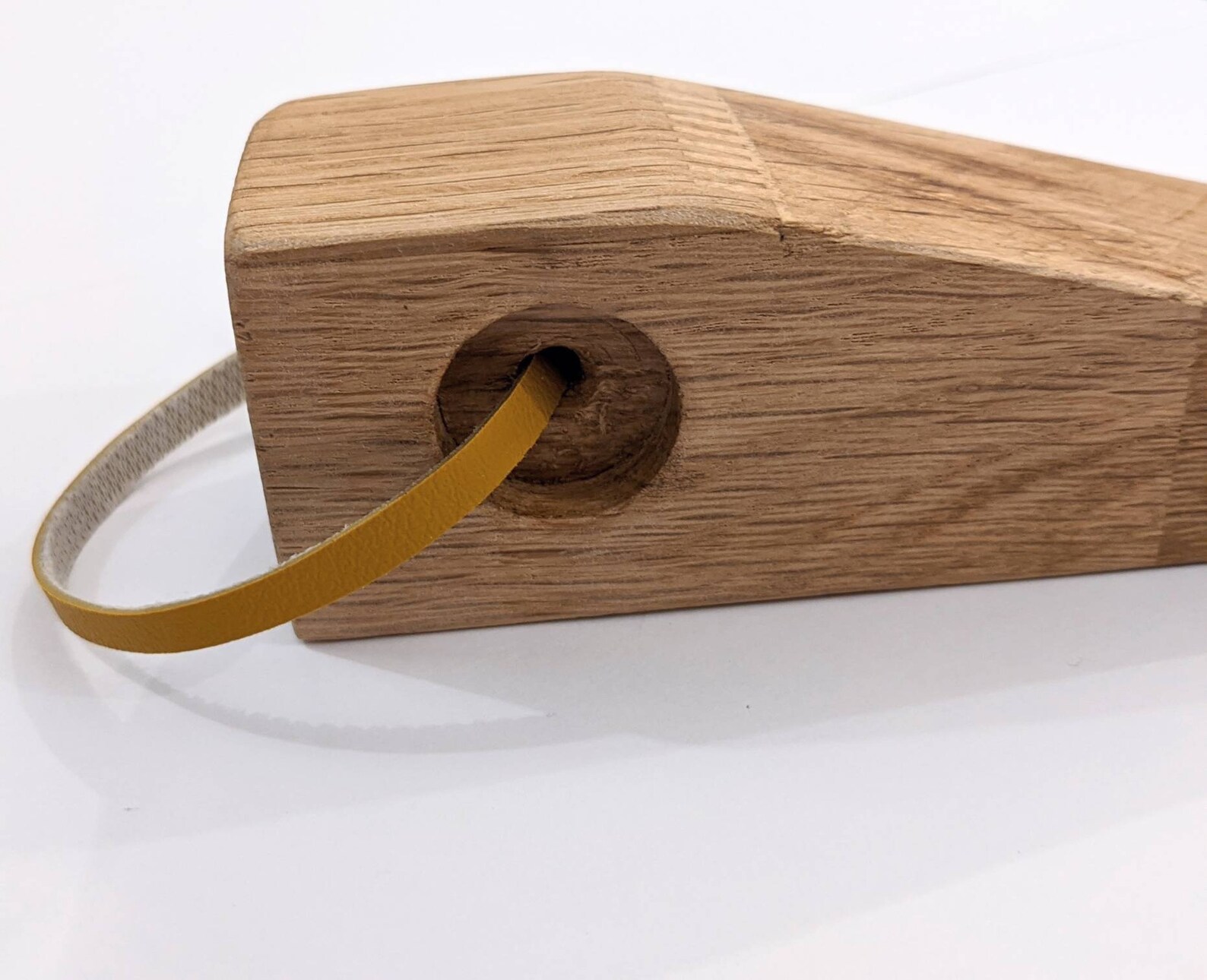 Reclaimed wooden door stop / wedge with a natural wax finish - Etsy.de