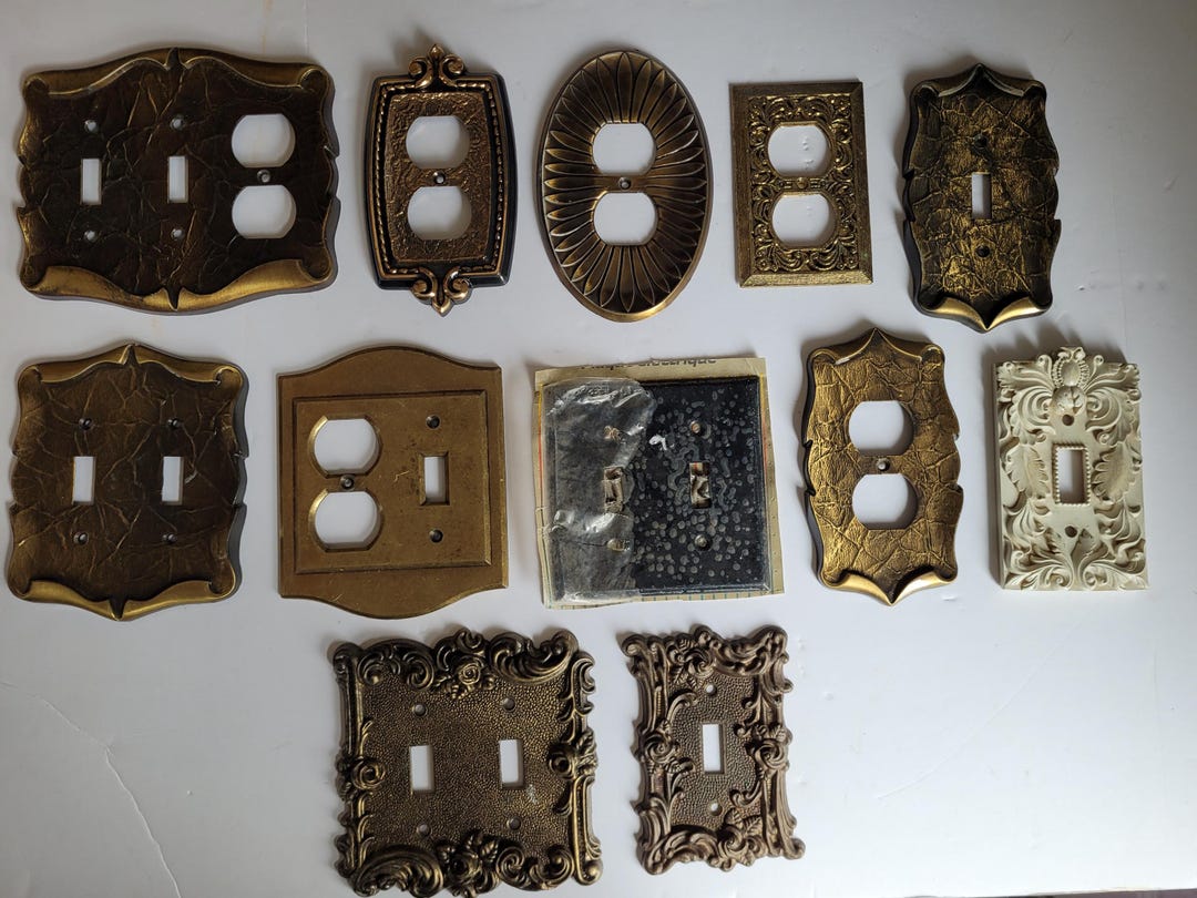 Selection of Vintage Switch Plates to Fancy up Yous Space - Your Choice ...