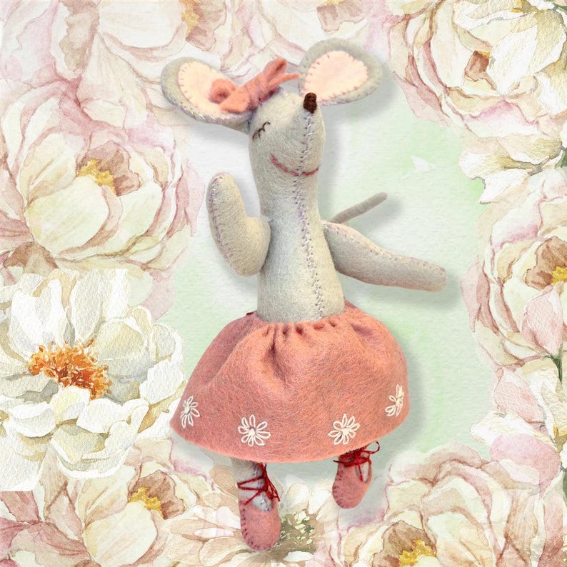 Mini Felt Craft Kits. Whimsical Felt Mouse Craft Kits. Librarian ...