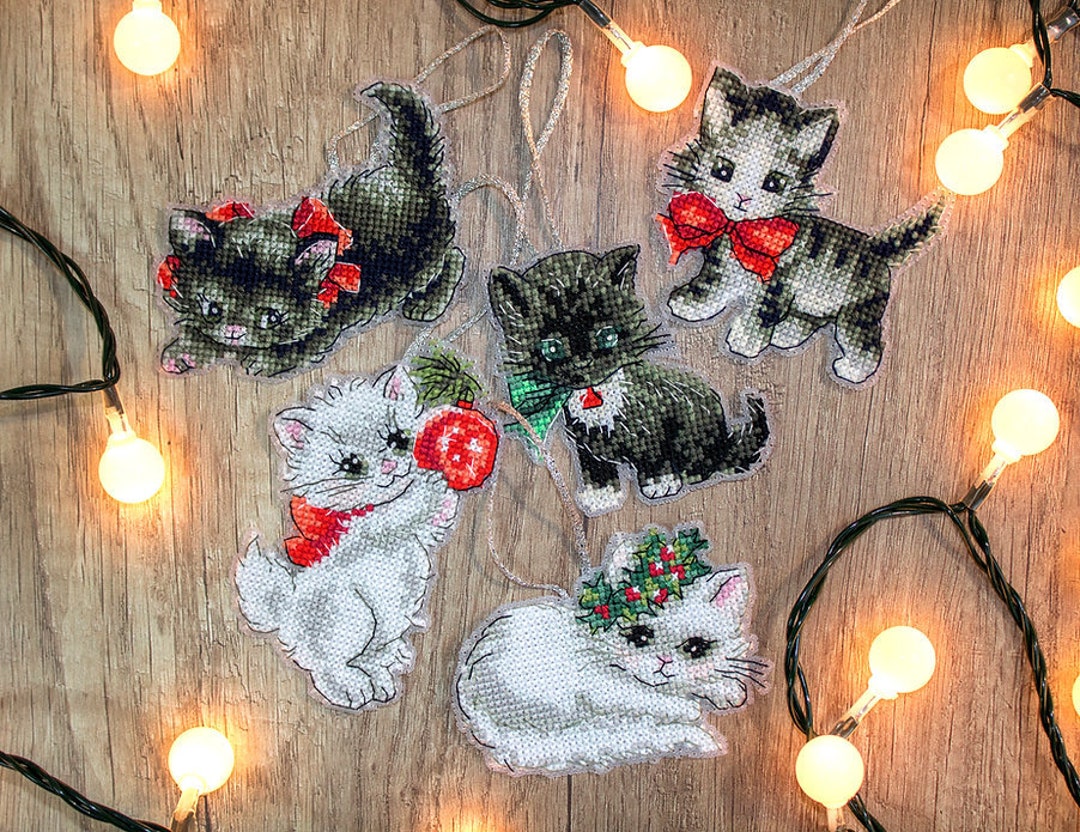 Christmas Tree DIY Cat Patterns - Counted Cross-stitch Kit on the ...