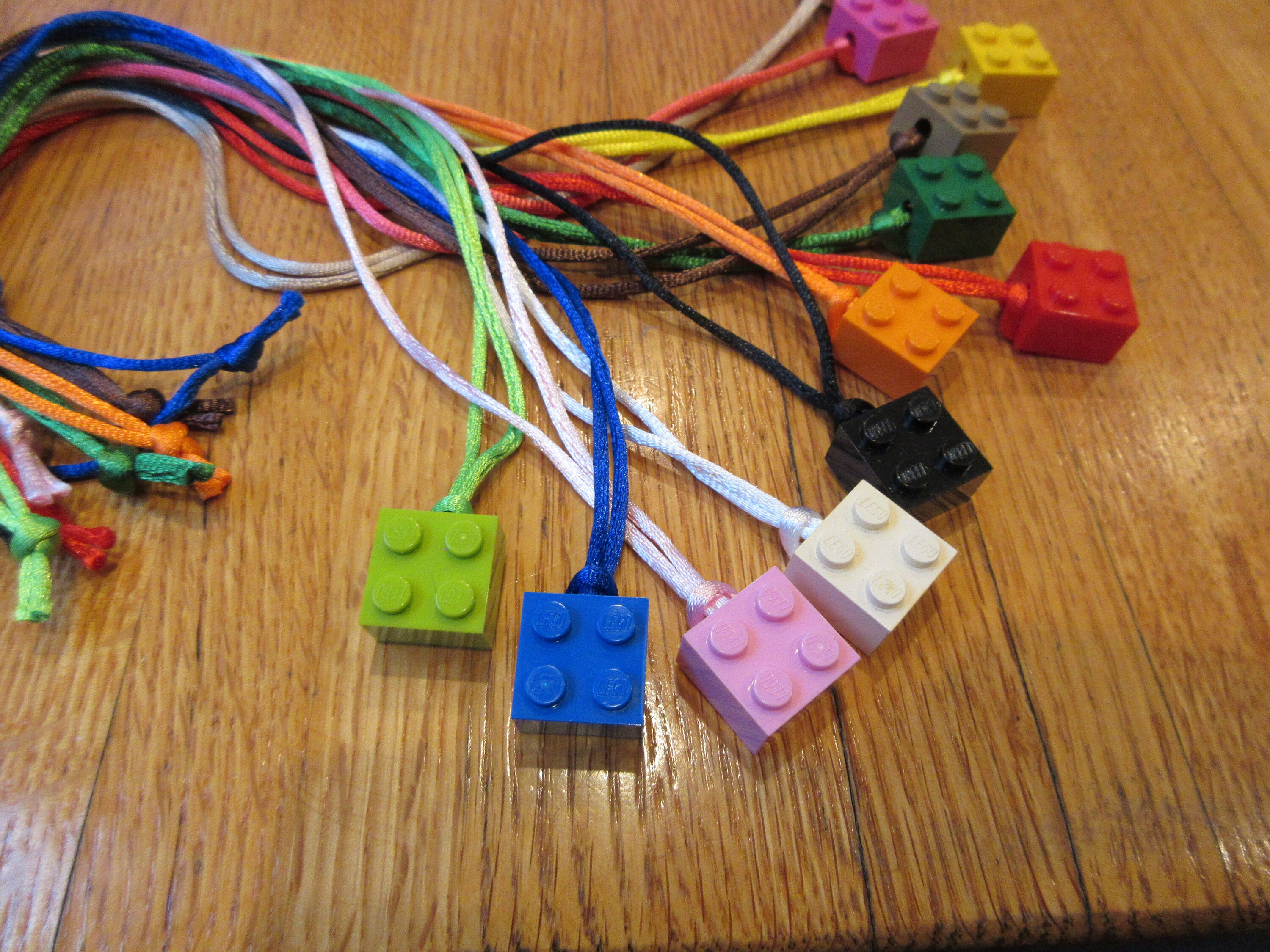 10 NECKLACES Made From LEGO Out of 2 X 2 Bricks Great Birthday Party ...