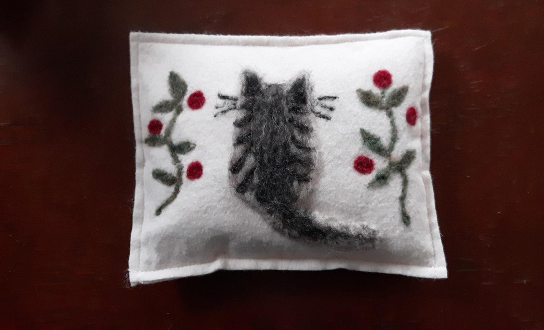 Needle Felted Balsam Sachet Pillow tiger Kitty and Berries Hand Crafted ...