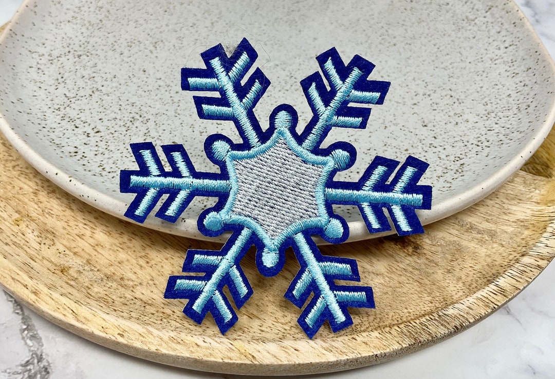 SNOWFLAKE Embroidered IRON on PATCH White Star Patches Heat Adhesive ...