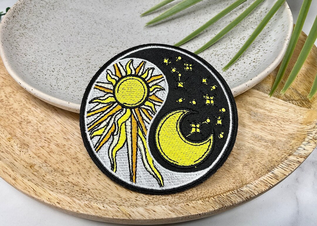 YIN YANG Embroidered IRON on Patch Heat Adhesive Patches Decoration ...