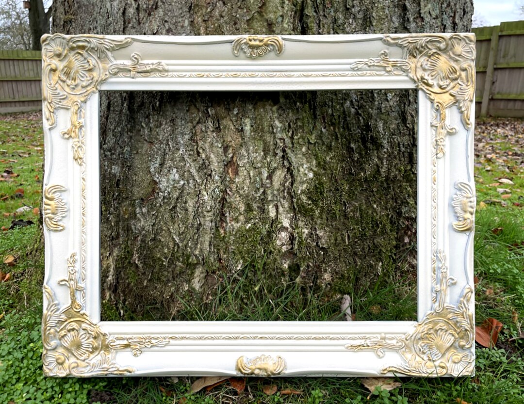 Exquisite Vintage Ornate Rococo Cream/gilt Wood & Gesso Gallery Frame ...