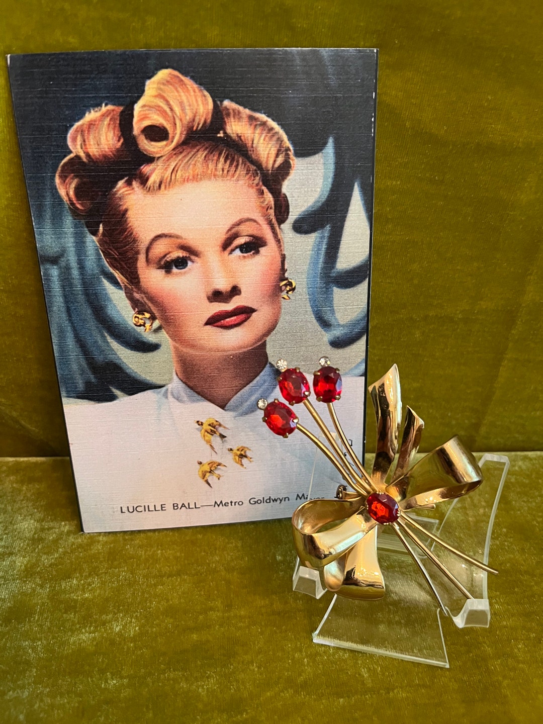 Coro Art Deco Brooch, Gold Stems & Bow, Red Glass Faceted Pronged ...