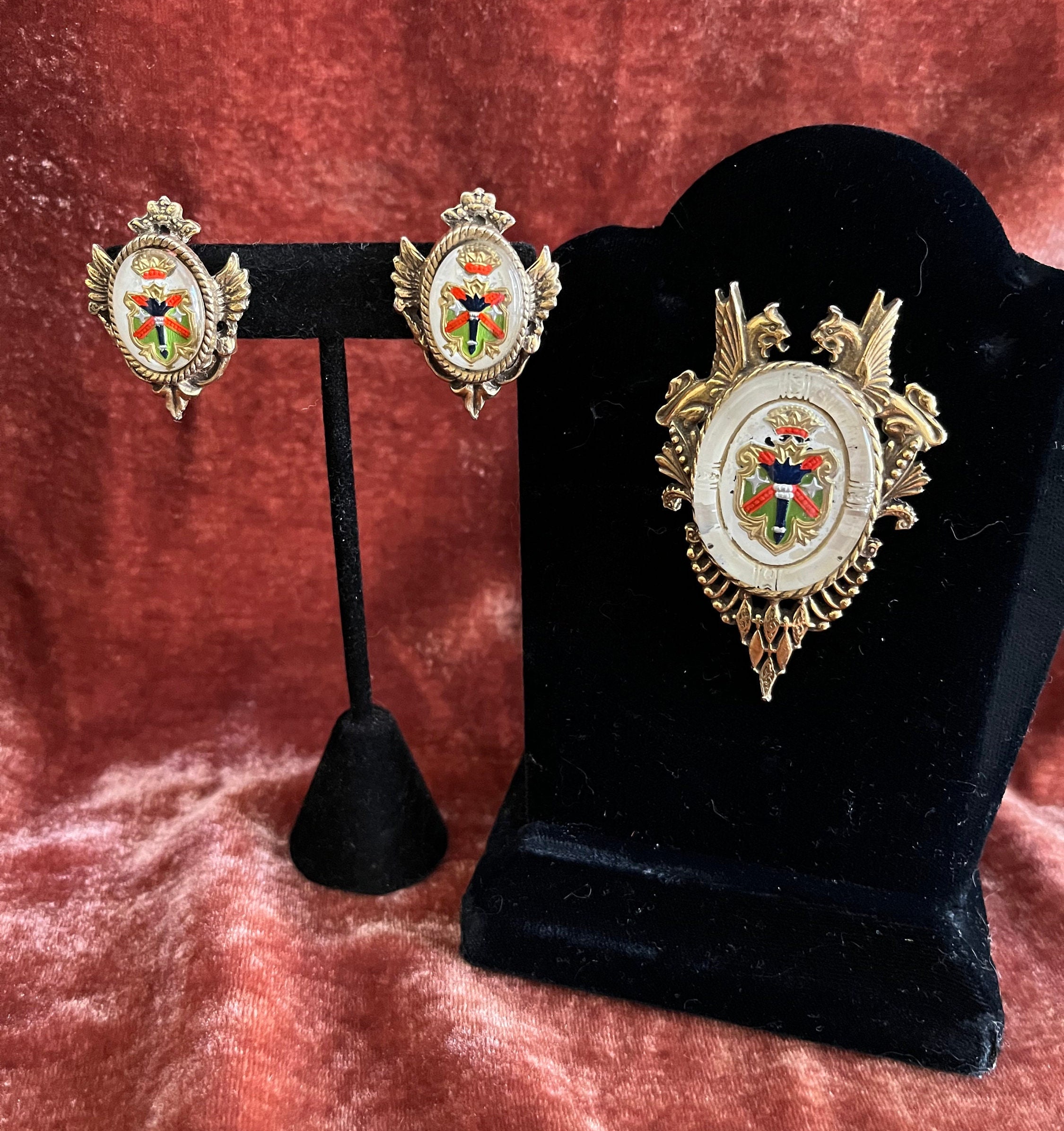 Coat of Arms Heraldic Set, Brooch and Clip on Earrings, Griffins Gold ...