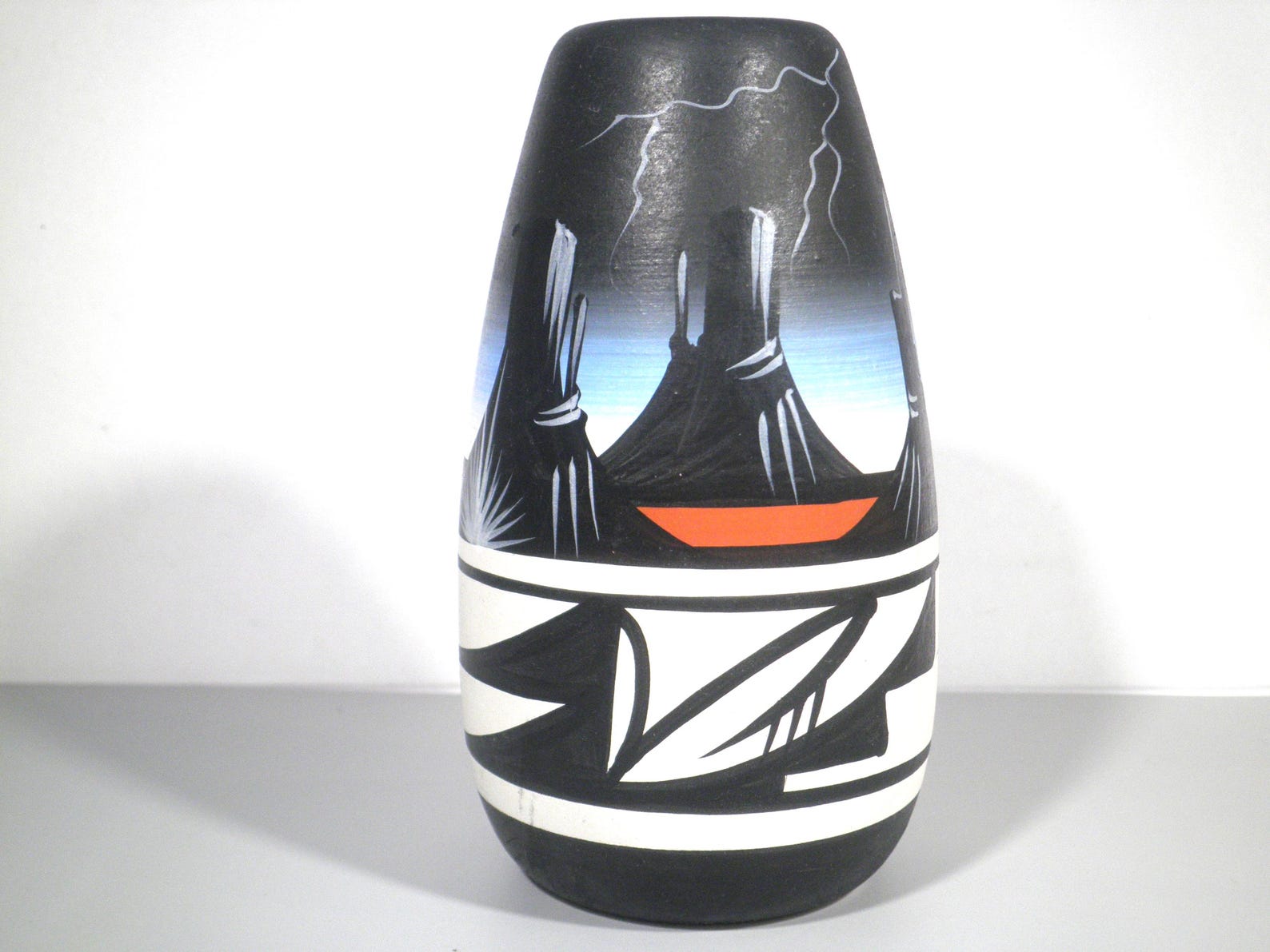 Vintage Native American Navajo Desert Storm Pottery Vase by Artist ...
