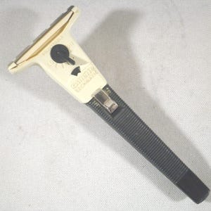 Gillette Techmatic Razor With Box Vintage 1960s - Etsy