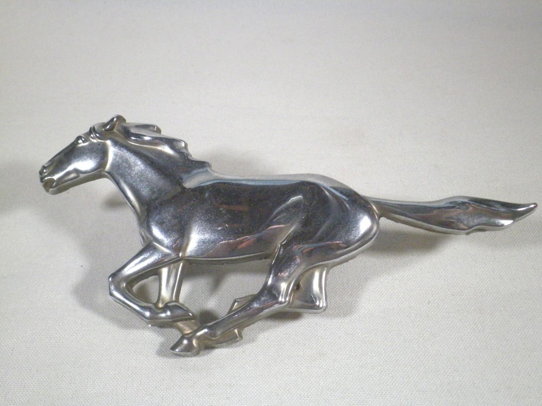 Vintage Mustang 1970's Ford FOMOCO Chrome Emblem Ornament D5ZB-8216-AB ...