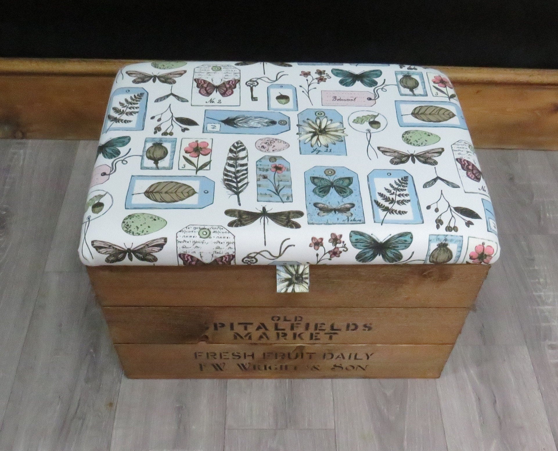 Storage Box With Upholstered Hinged Lid/seat | Etsy UK