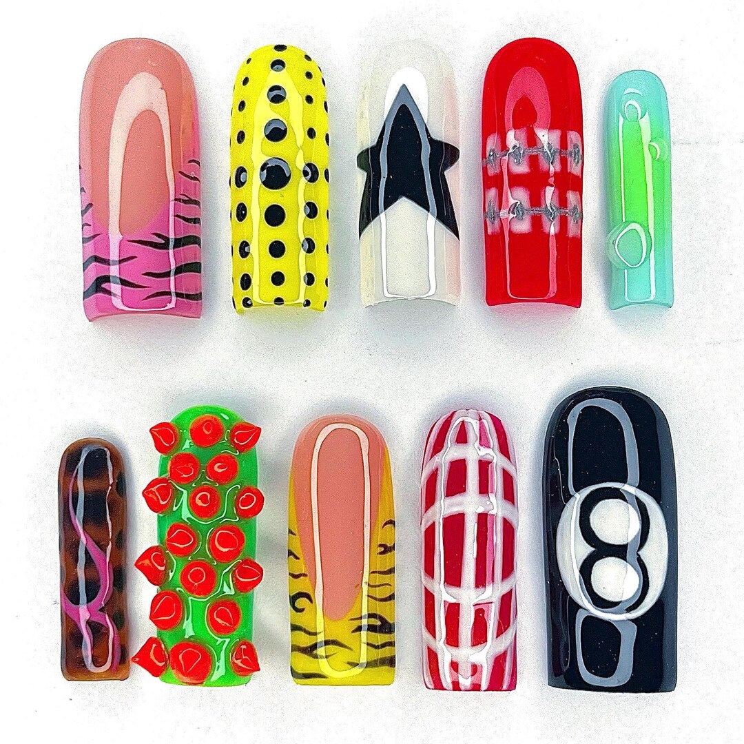 JUNKY MASHUP | 8ball Nails | Tiger Stripe Nails | French Tip | Abstract ...