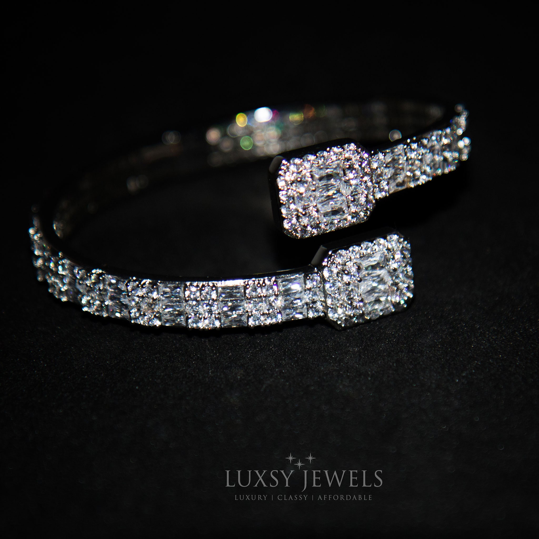 Luxsy Baguette Bangle - 18K White Gold - Etsy