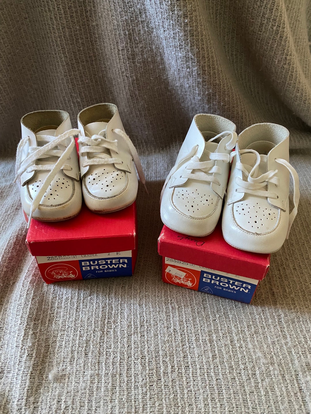 Vintage Buster Brown White Leather Cradle Baby Shoes Size 2 and 3 1980s ...