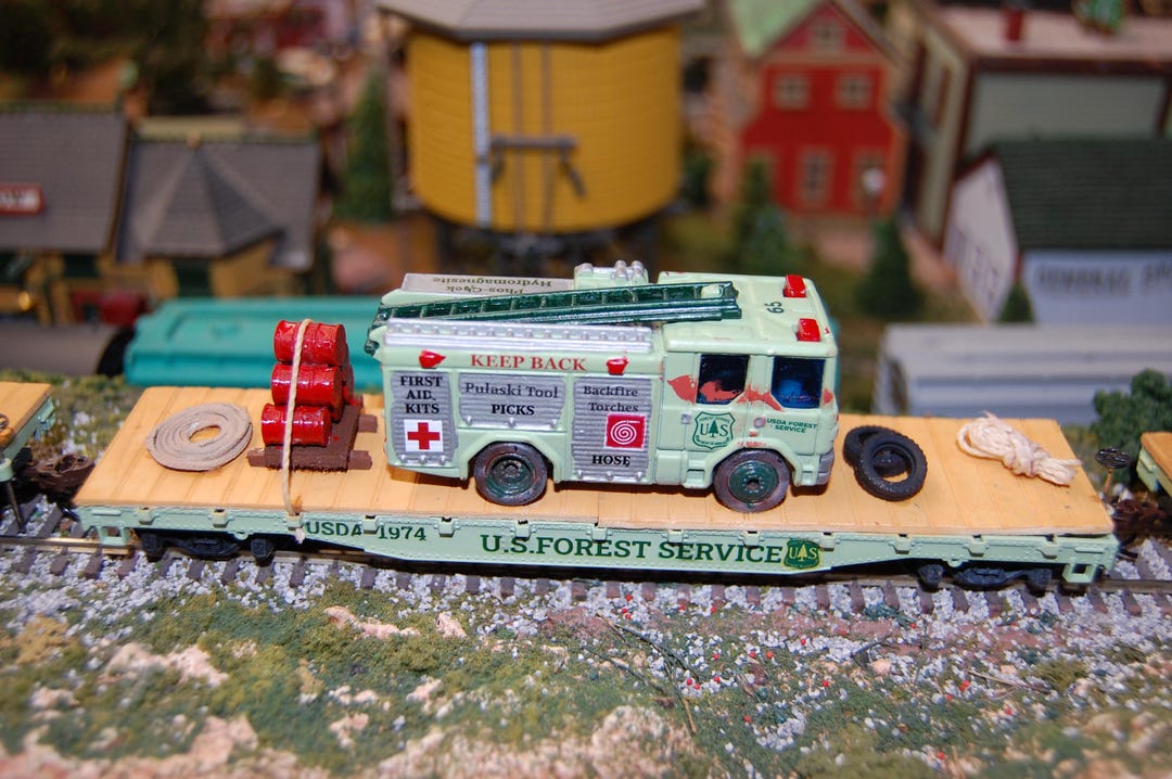 HO Scale US Forest Fire Service Flat Car W/fire Truck. - Etsy