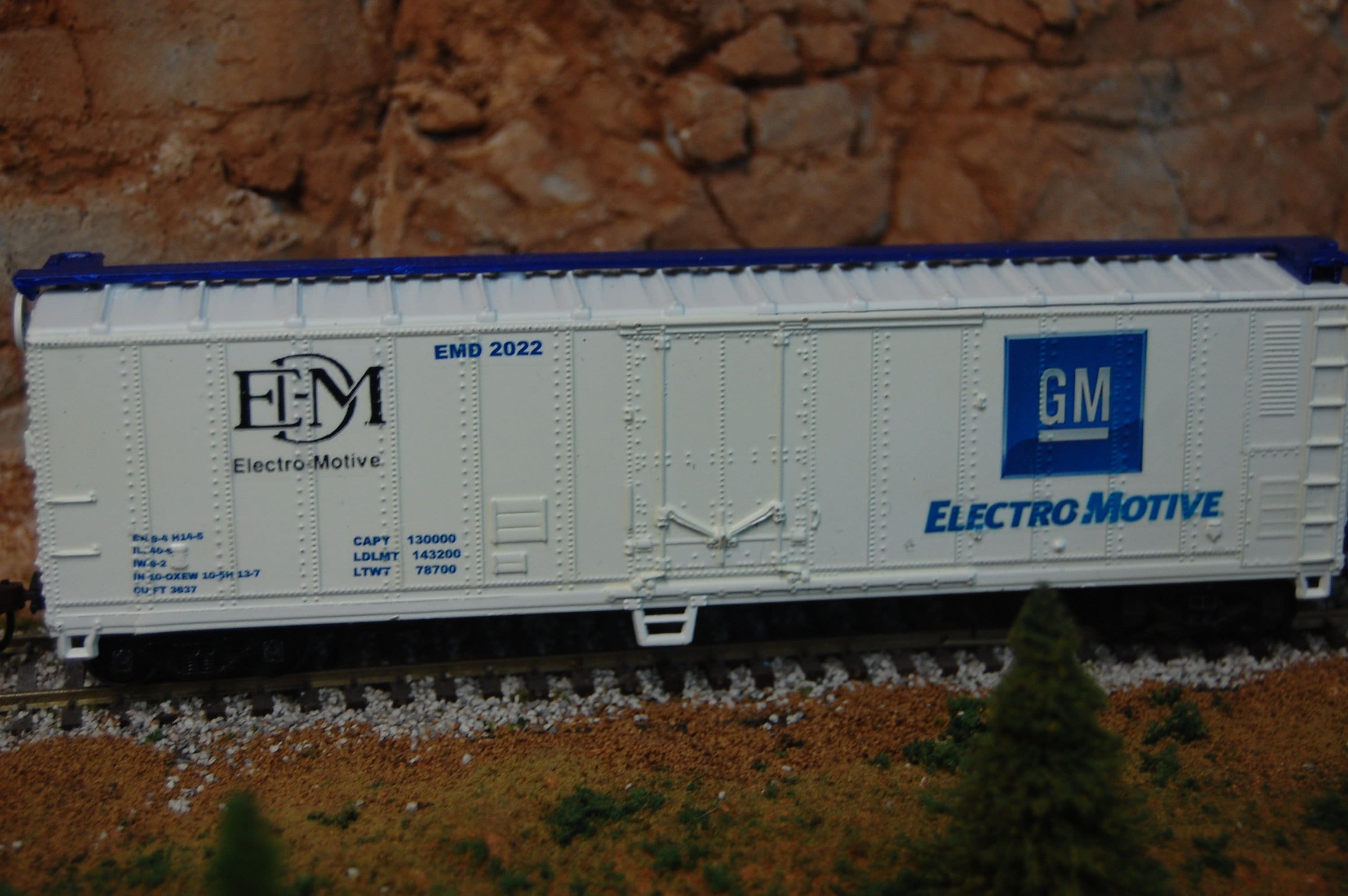 HO Scale EMD Generalmotors Box Car - Etsy