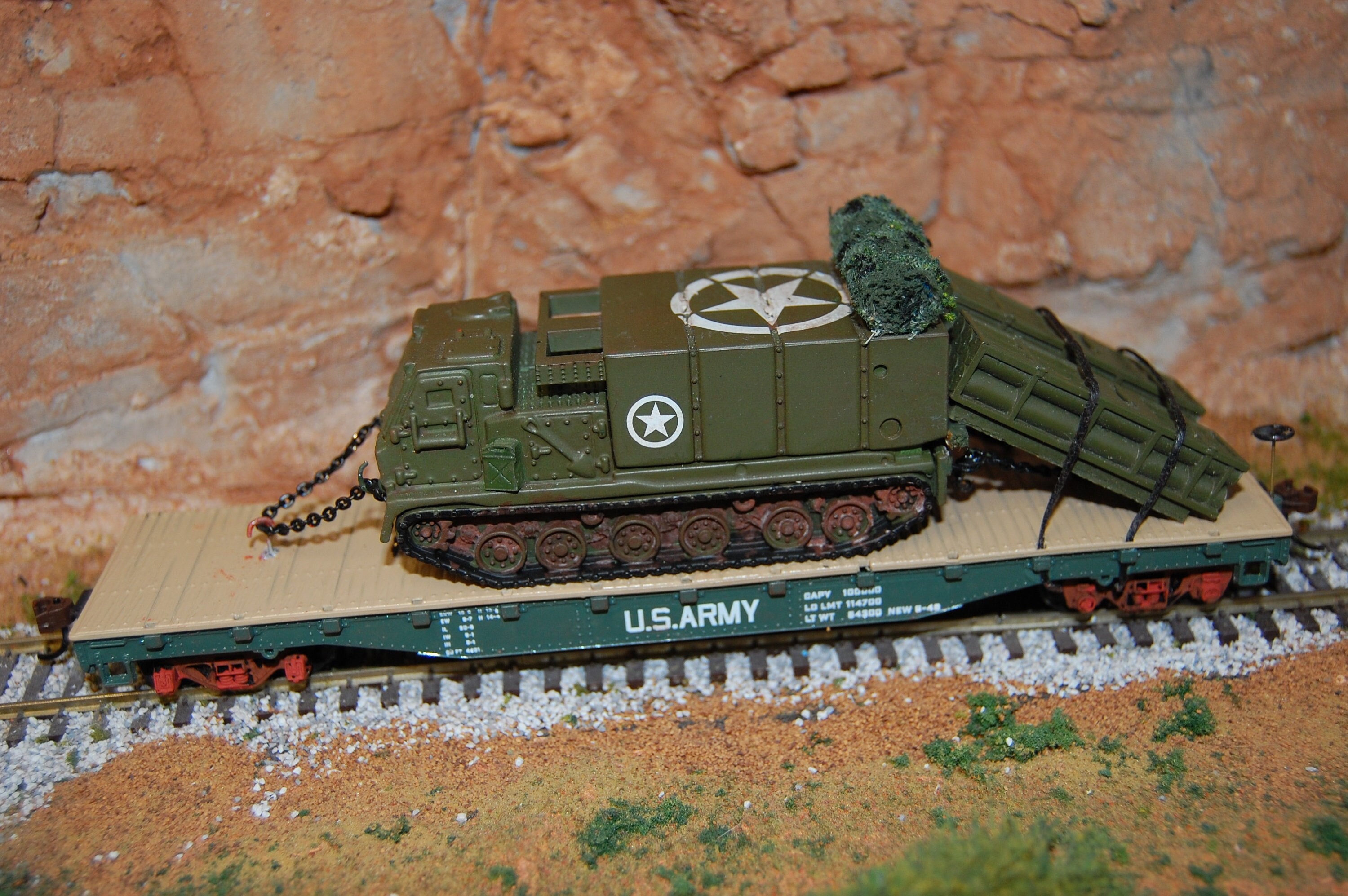 HO Scale US Army Flatcar W/rocket Launcher and Spare Rockets. - Etsy