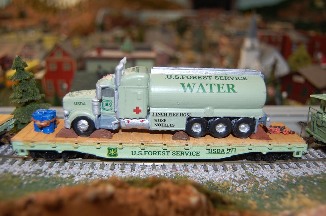 HO Scale US Forest Service Tank Truck on Flatcar - Etsy