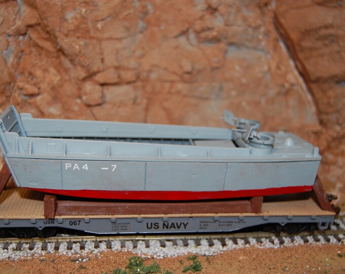 HO Scale US Navy Flatcar W/ Higgins Boat. - Etsy
