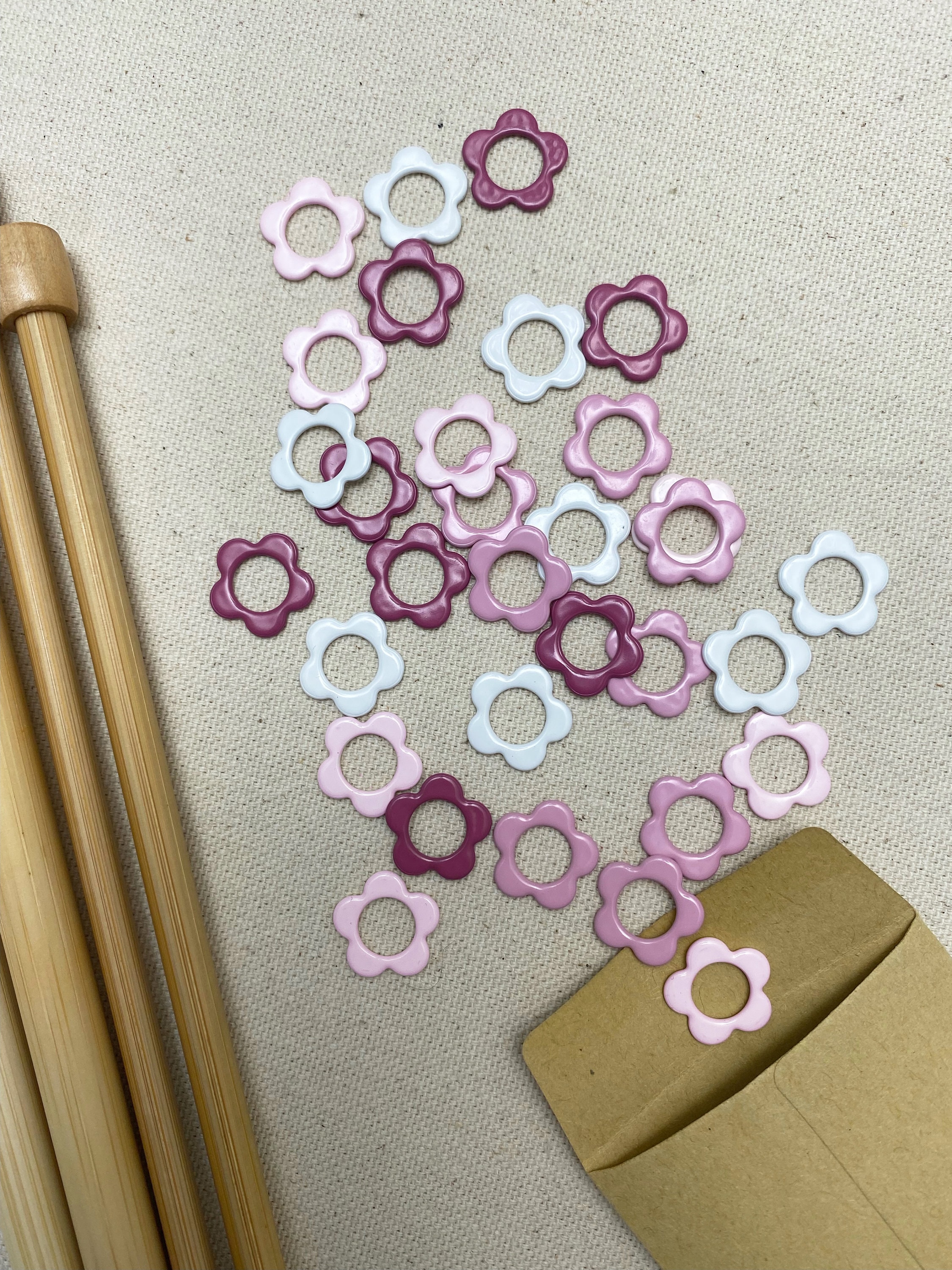 Large Flower Stitch Markers for Knitting Needles Set of 32 - Etsy