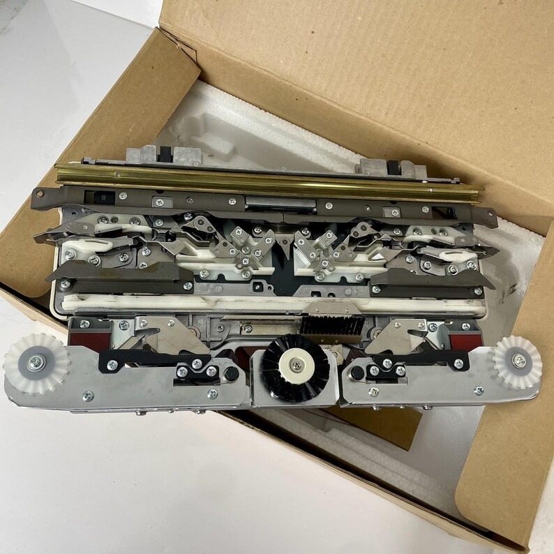 Singer 560LC Lace Carriage Standard Gauge Knitting Machine Accessory ...