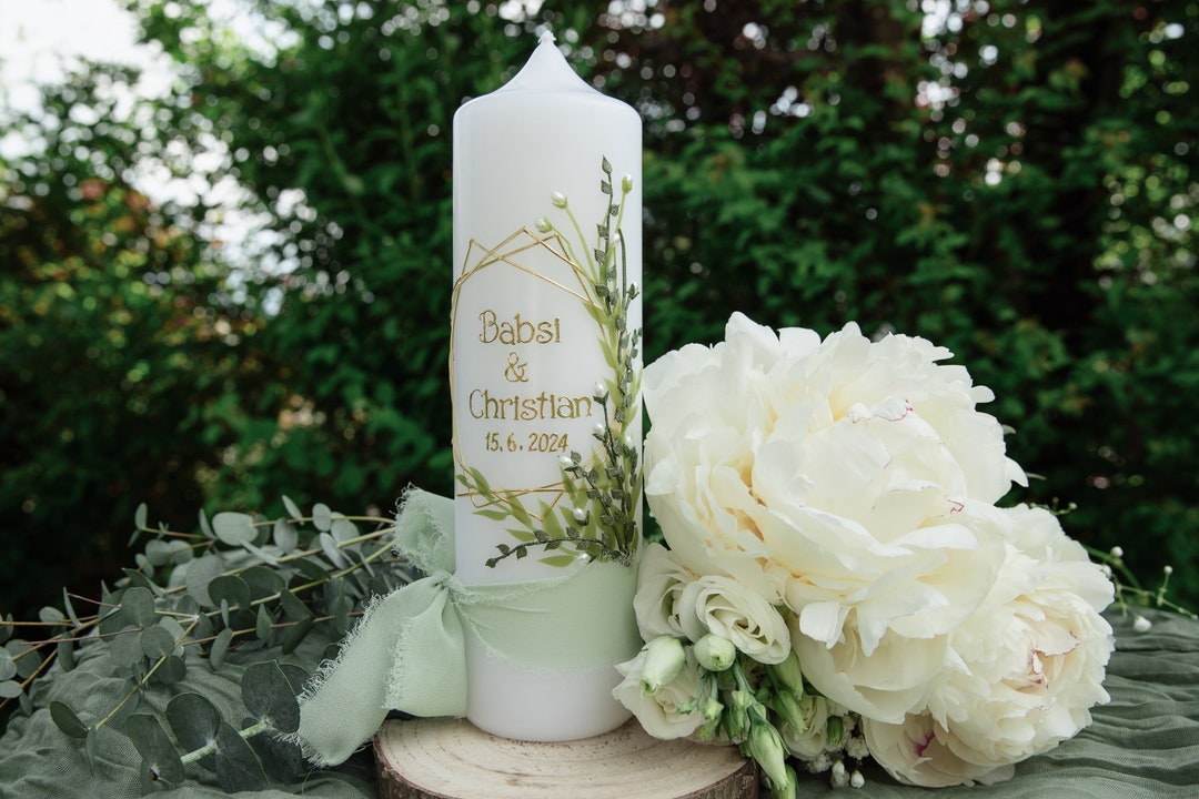 Wedding Candle With Greenery, Leaf Decoration and Geometric Frame ...