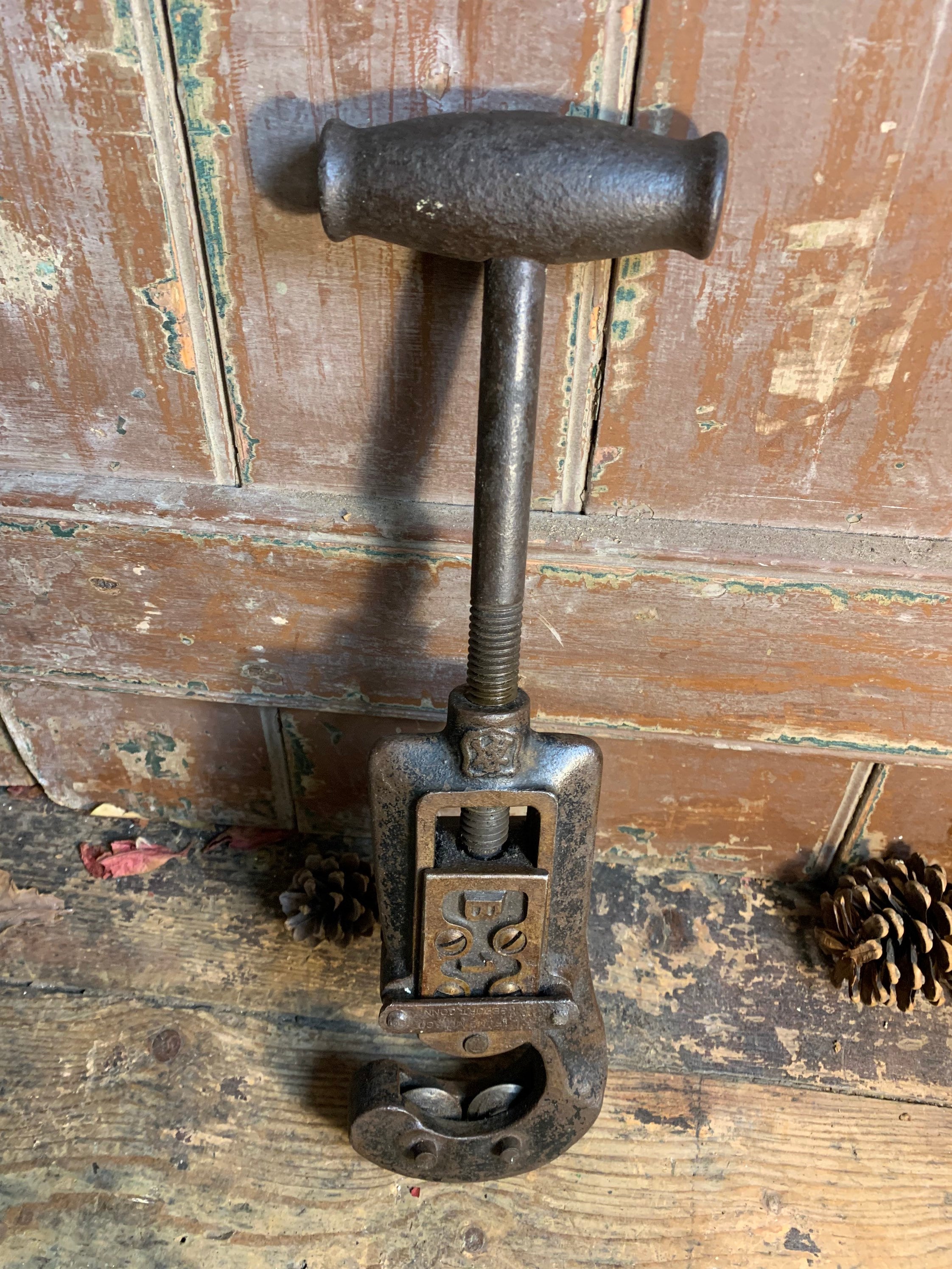 Vintage 1940s / ARMSTRONG PIPE CUTTER / Heavy Duty Vintage Tools ...