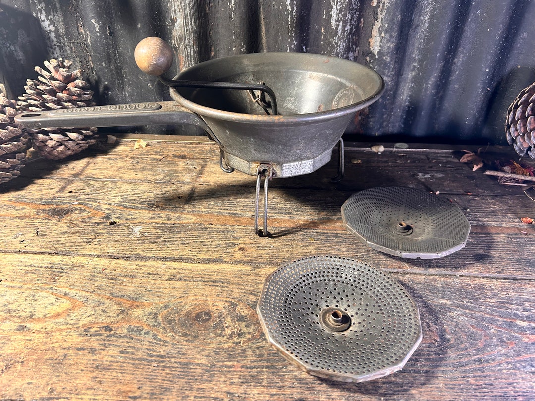 Vintage French / MOULIN LEGUMES GRINDER / Vegetable Mill Rotary Food ...