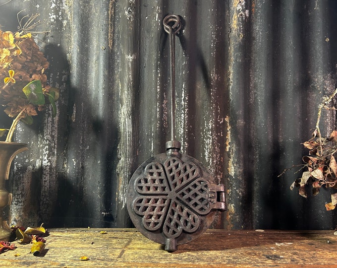1920s Rustic French Farmhouse / CAST WAFFLE IRON / Vintage Waffle Maker ...