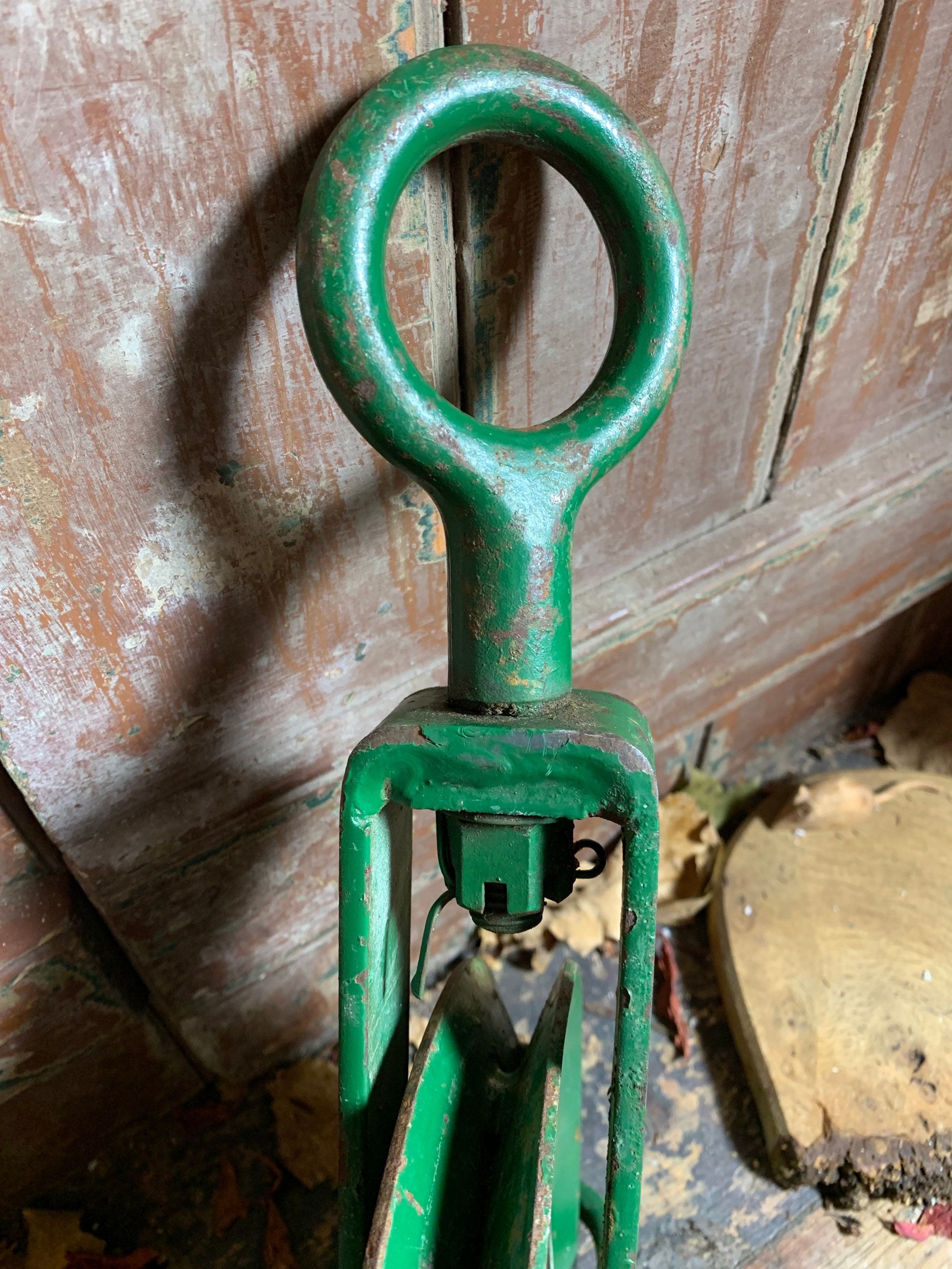 Large Vintage 1950s Original Paint / INDUSTRIAL PULLEY HOIST ...