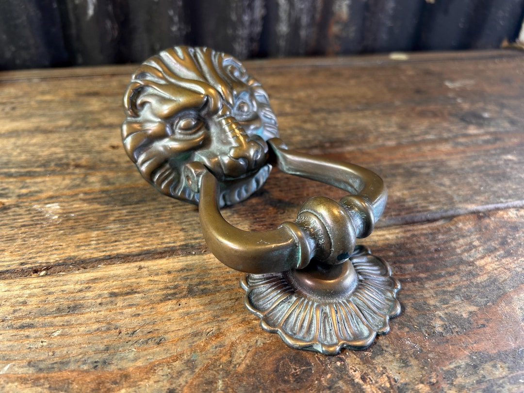 Stunning Victorian Large Lions Head / ANTIQUE DOOR KNOCKER / Large ...